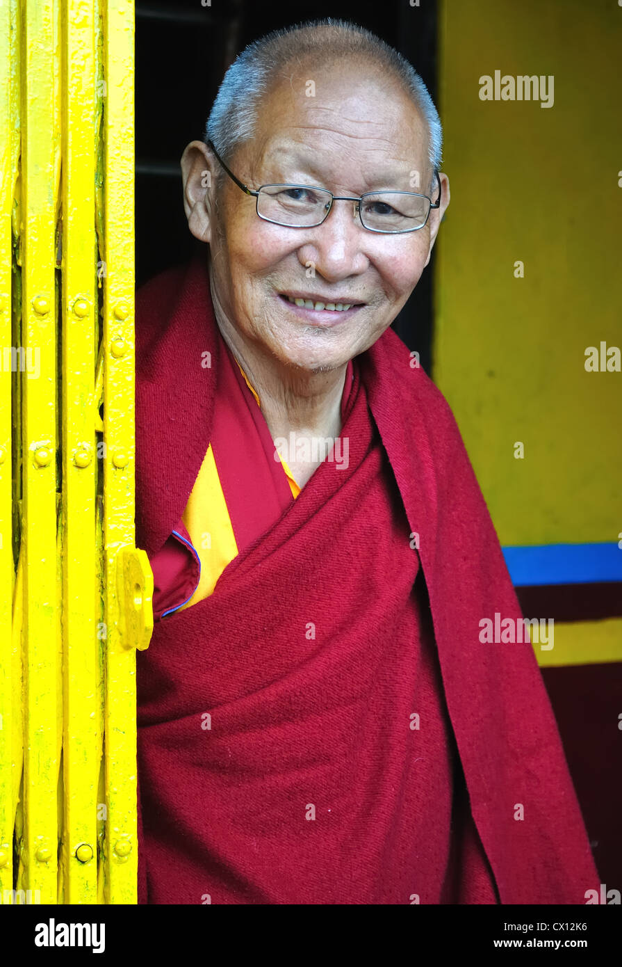 Portrait old man buddhist monk hi-res stock photography and images - Alamy