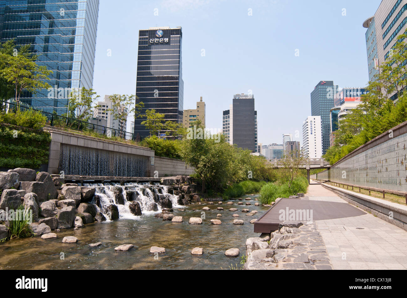 Cheong gye cheon hi-res stock photography and images - Alamy