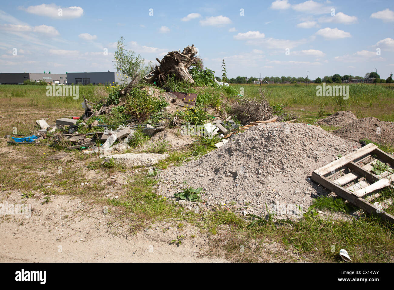 Garbage dump area hi-res stock photography and images - Alamy