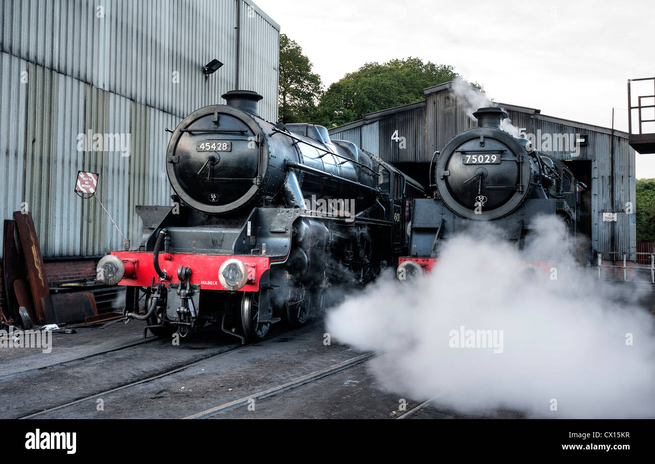 Steam engines Eric Treacy and the Green Knight Grosmont engine sheds on ...