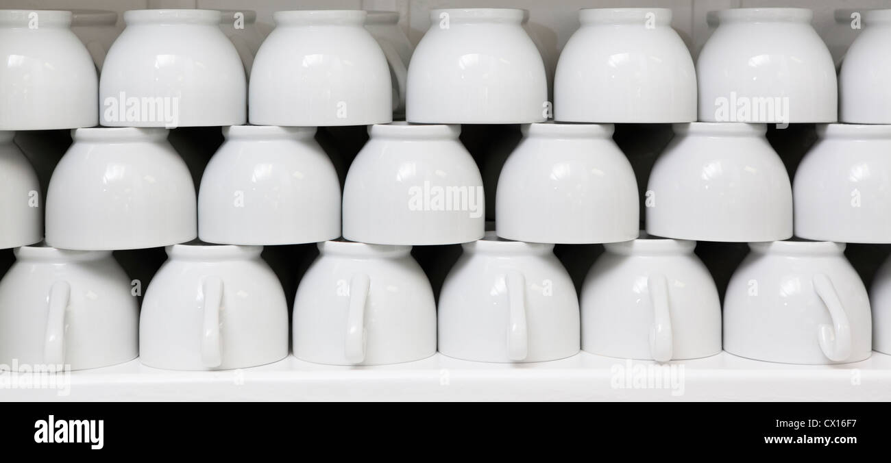 Stack of coffee cups hi-res stock photography and images - Alamy