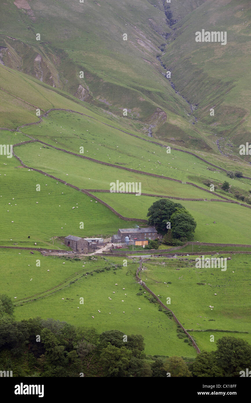 Yorkshire dales national park uk hi-res stock photography and images ...