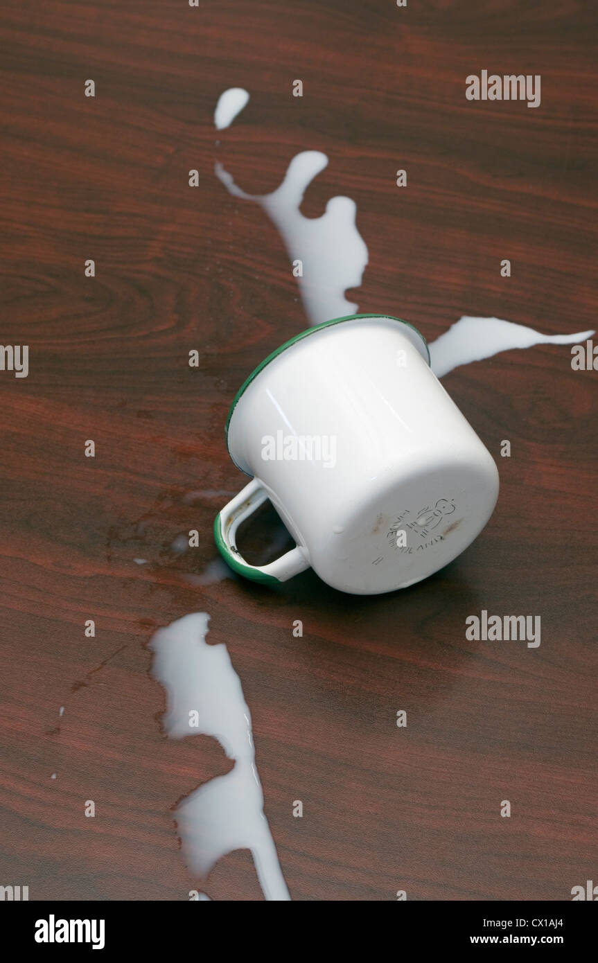Milk spill above hi-res stock photography and images - Alamy