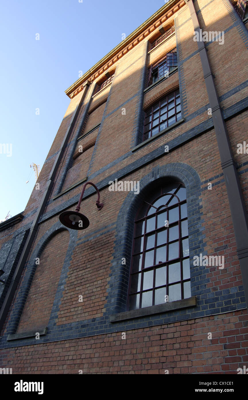 Traditional brick building hi-res stock photography and images - Alamy