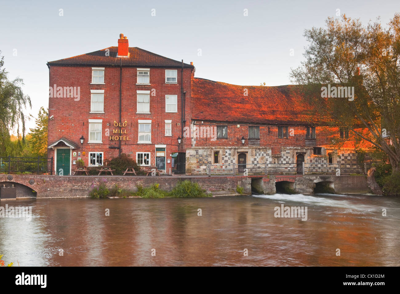 The Old Mill pub, restaurant and hotel in Harnham Stock Photo - Alamy