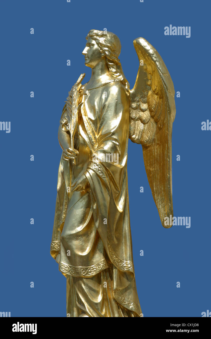 Golden statue of Angel Stock Photo - Alamy