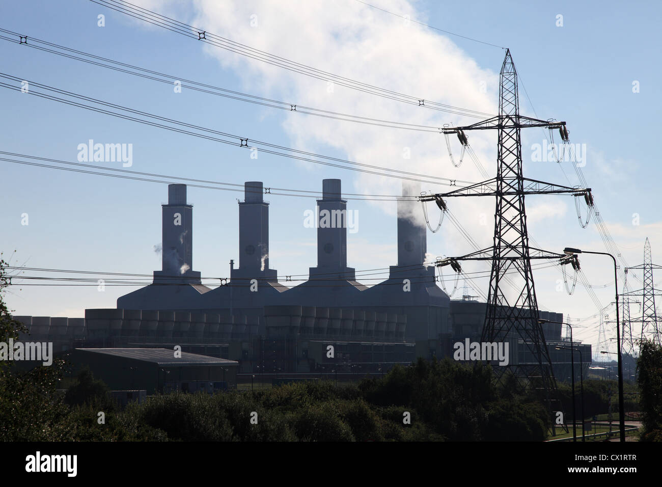 View north to uniper power station hi-res stock photography and images ...