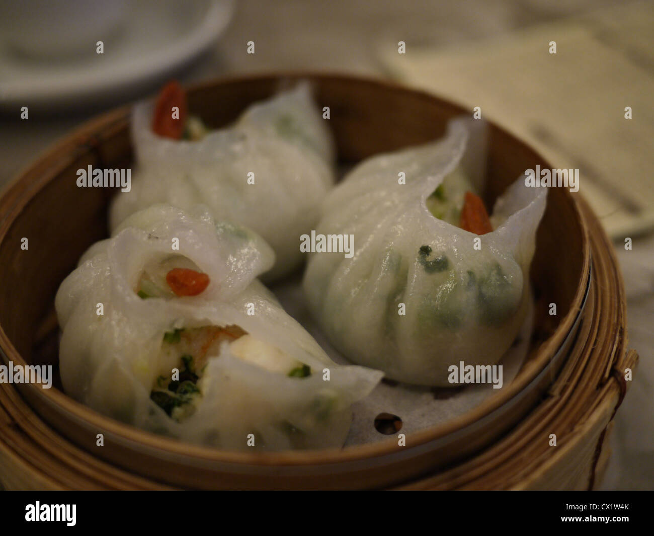 steamed mixed vegetable dumplings dim sum Stock Photo - Alamy