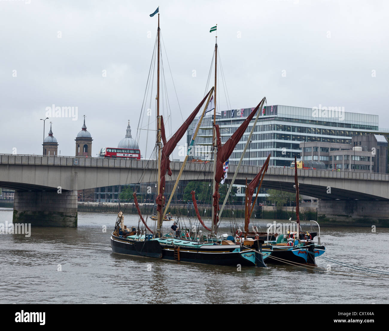 London sail barge hi-res stock photography and images - Alamy