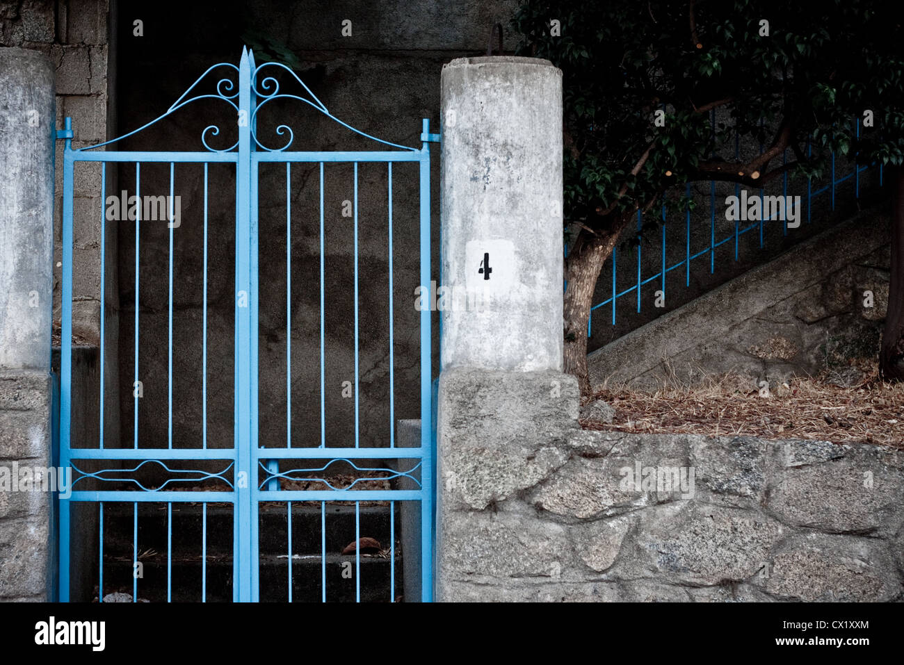 Stone gate with stone stairs hi-res stock photography and images - Alamy