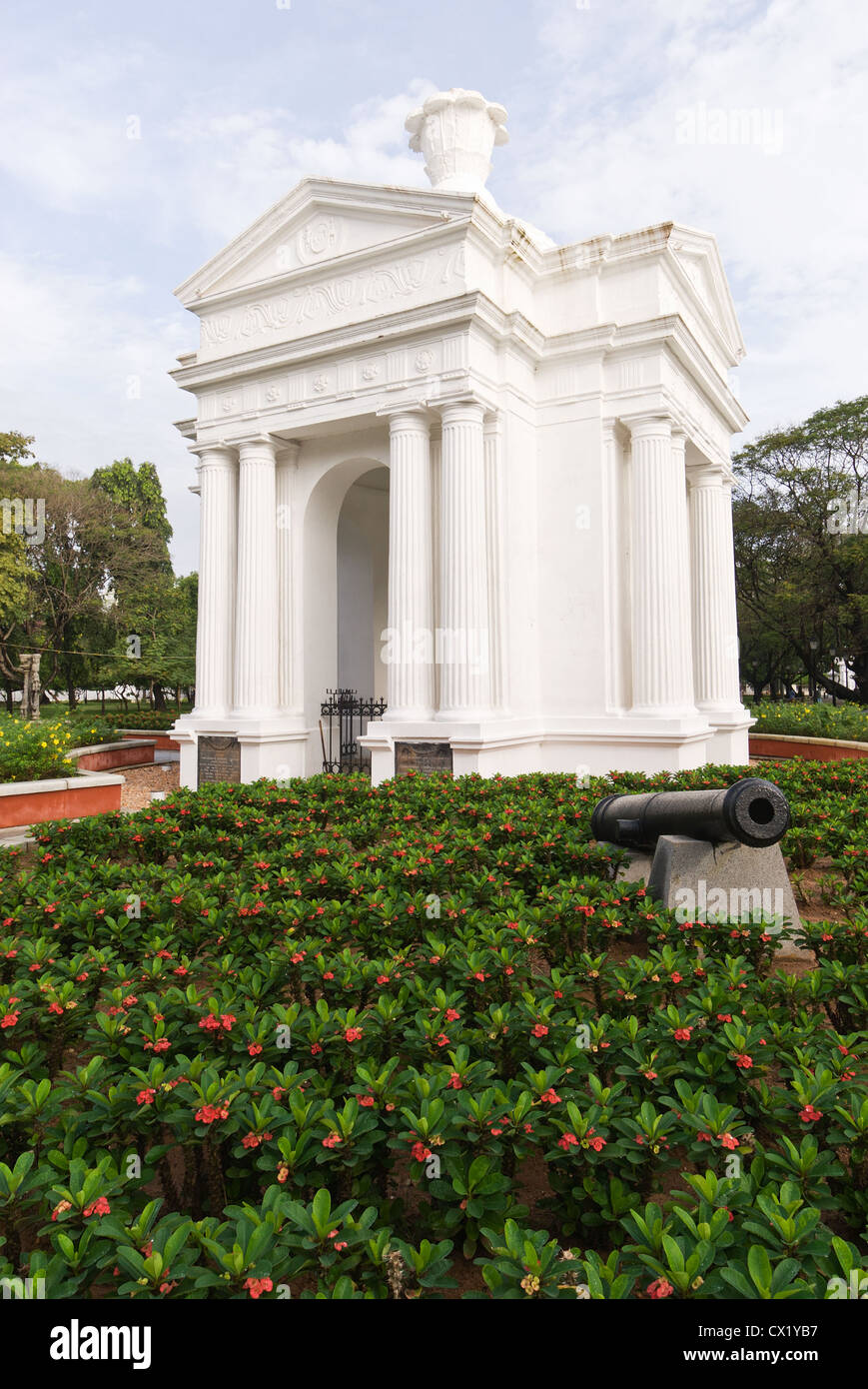 Elk201-4428v India, Tamil Nadu, Pondicherry, Government Square Stock ...