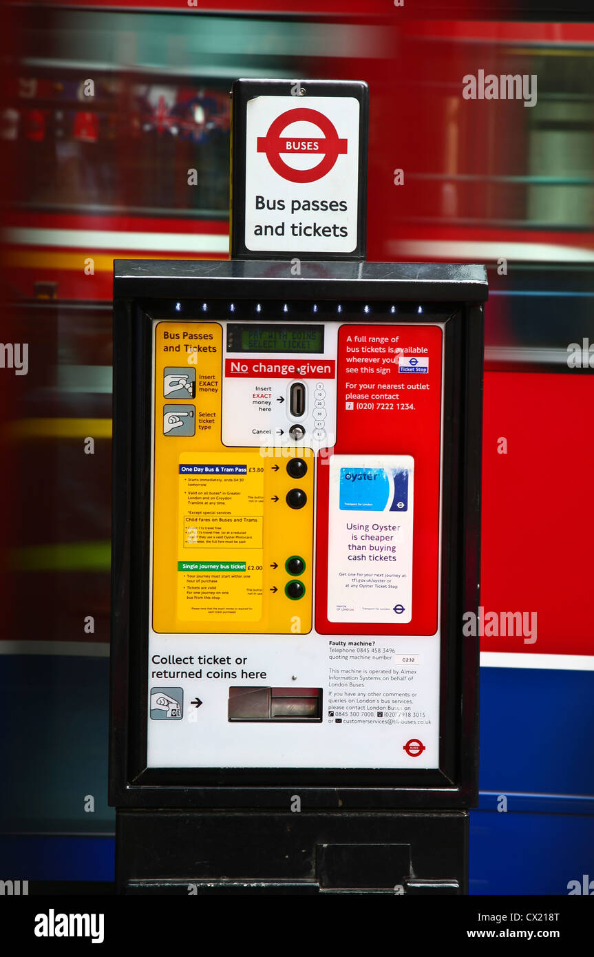 England london uk bus bus stop busstop hi-res stock photography and ...