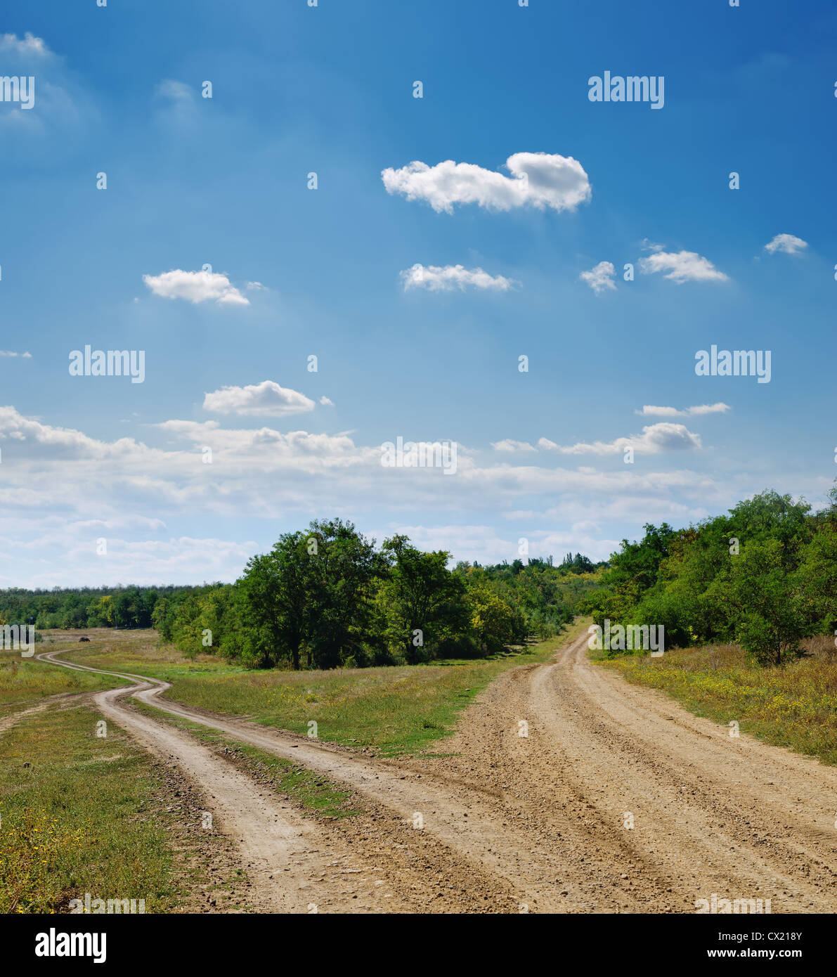 Dirt roads in rural hi-res stock photography and images - Alamy