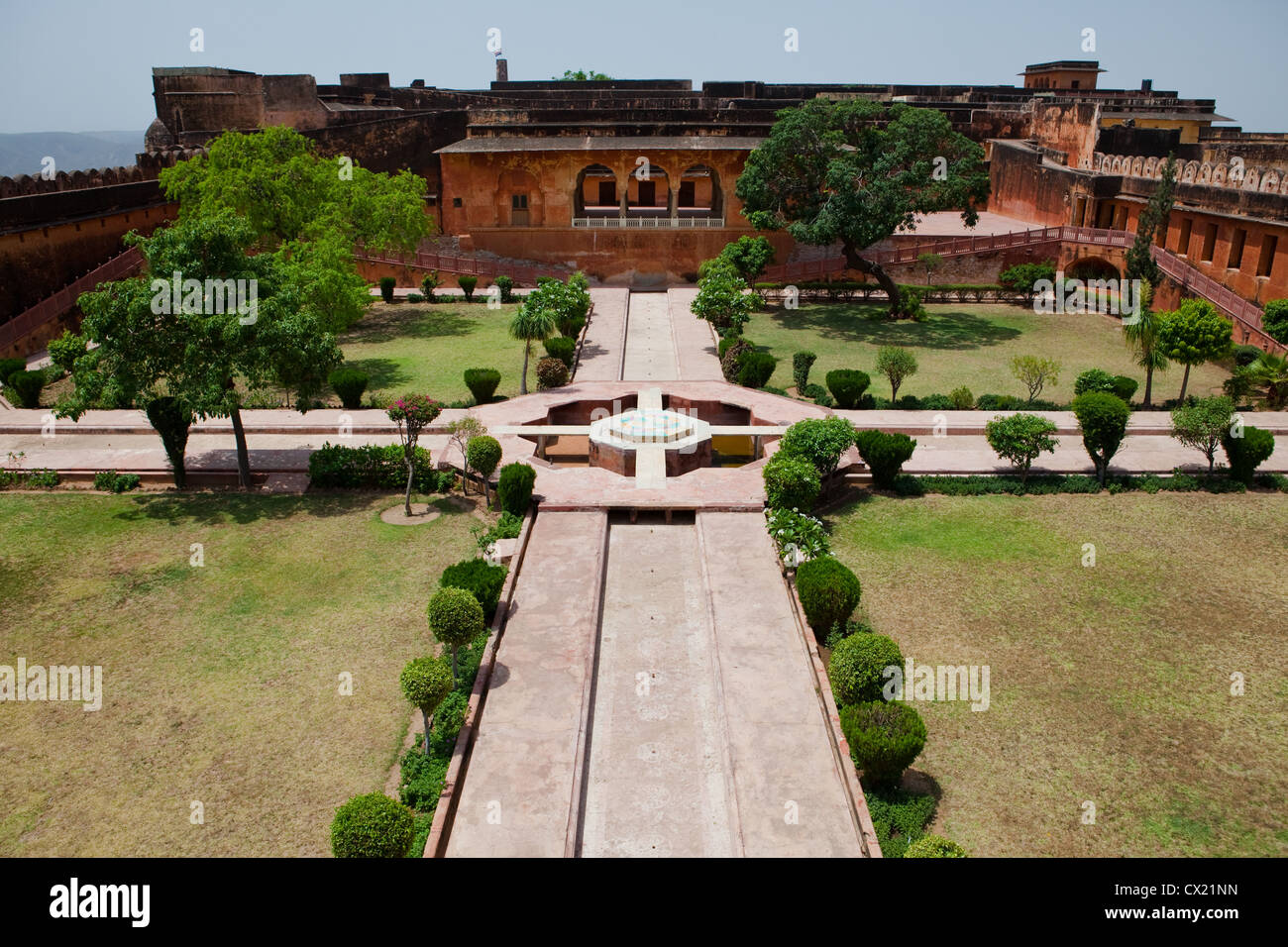 Charbagh gardens at Jaigarh Fort in Amer, Jaipur Stock Photo - Alamy
