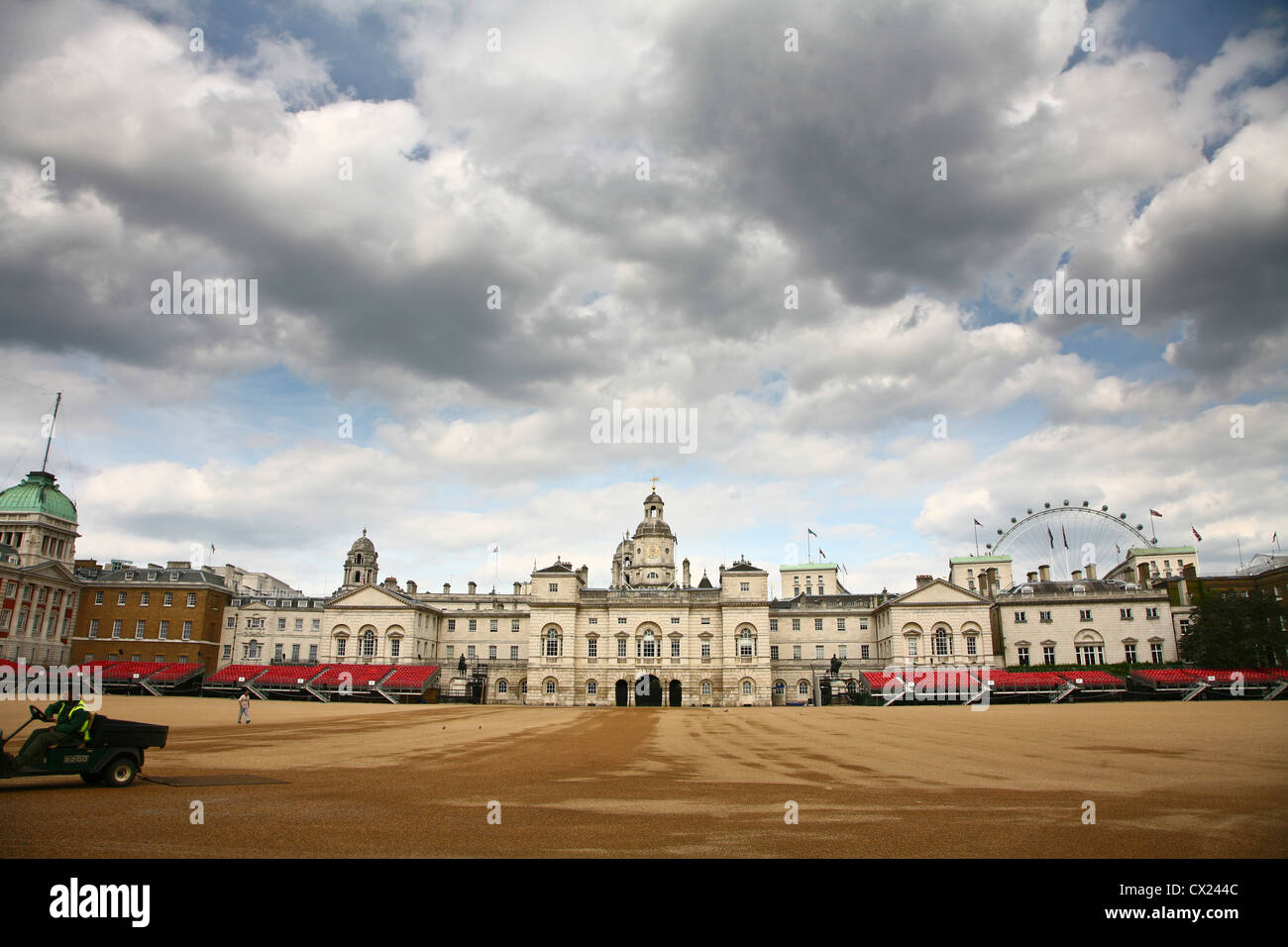 royal residence, Buckingham Palace Stock Photo - Alamy