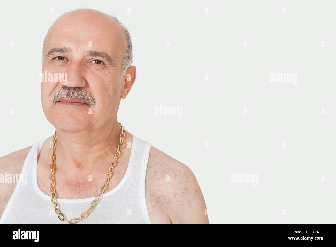 Gold chain hi-res stock photography and images - Alamy