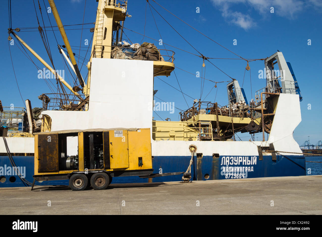 Generator ship hi-res stock photography and images - Alamy
