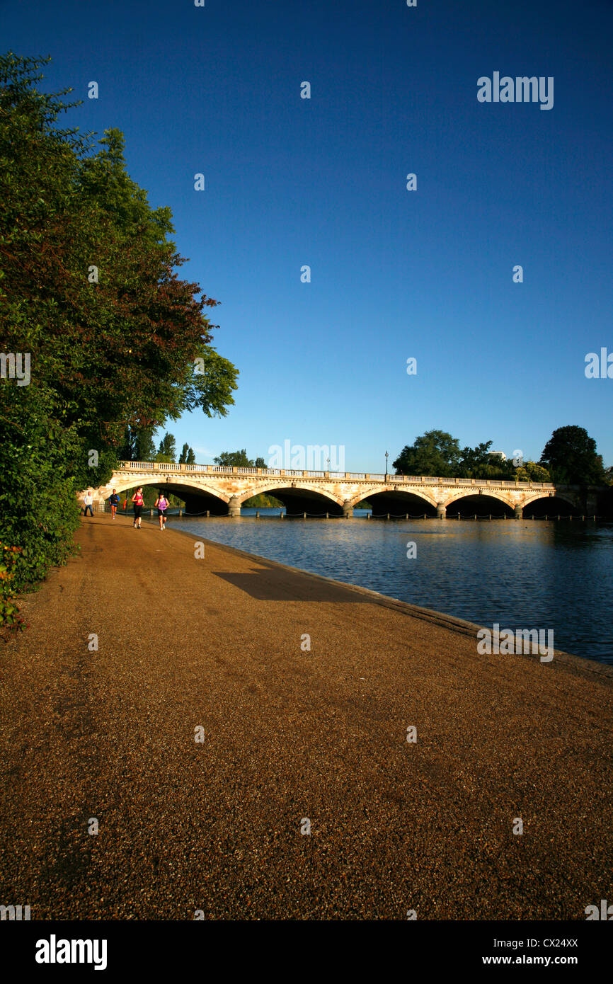 Serpentine Bridge spanning the Serpentine in Hyde Park, London, UK ...