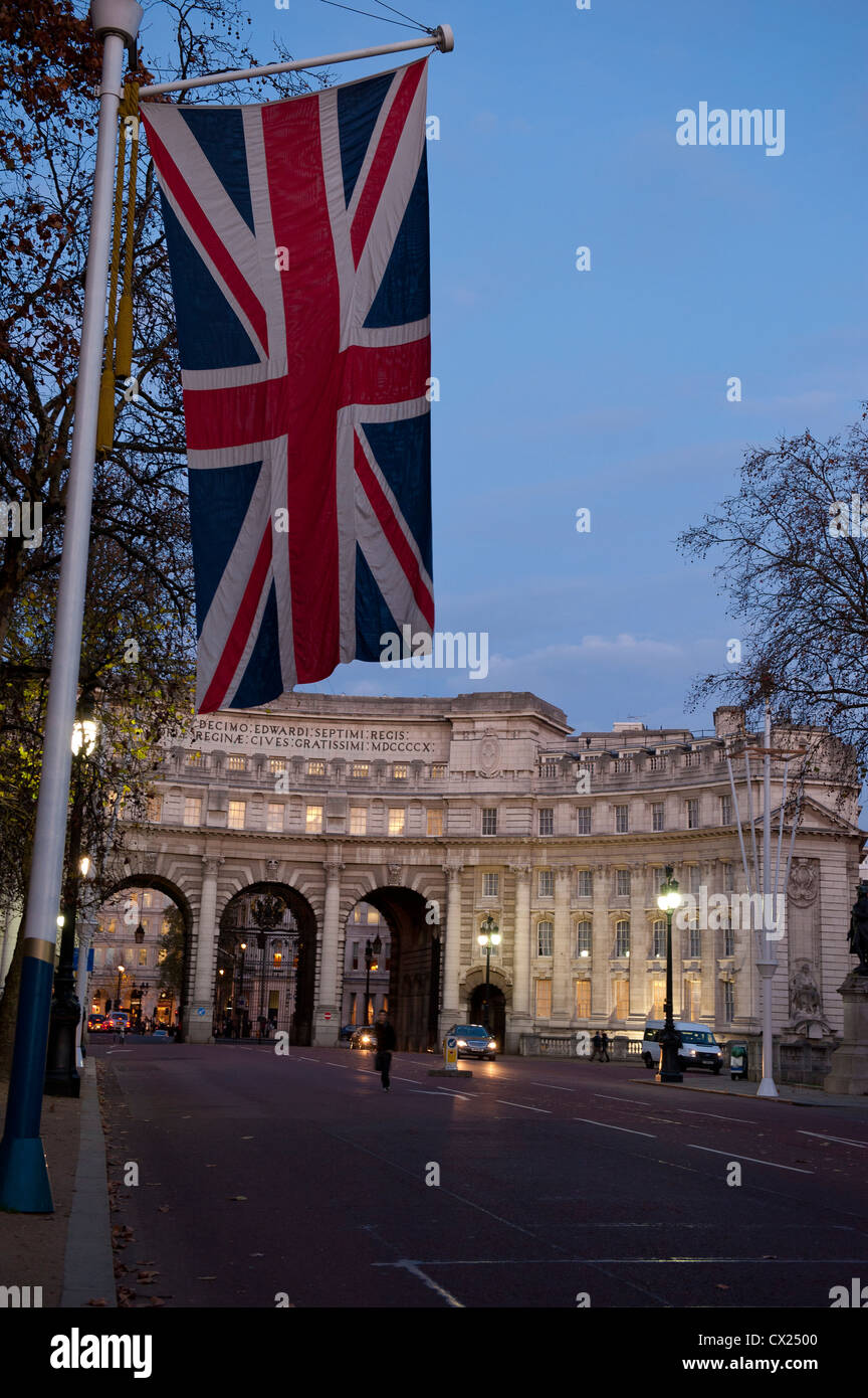 Union jack in london hi-res stock photography and images - Alamy