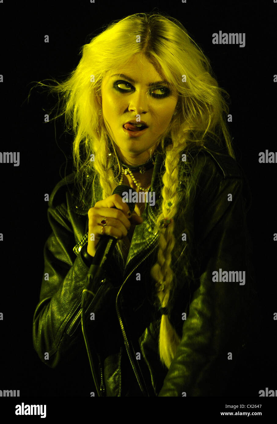 Taylor Momsen From High Resolution Stock Photography and Images - Alamy