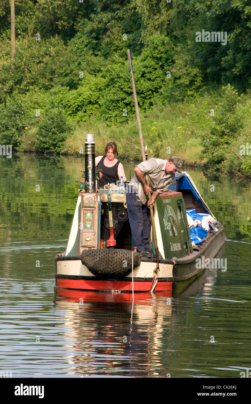 Working Narrowboat High Resolution Stock Photography and Images - Alamy
