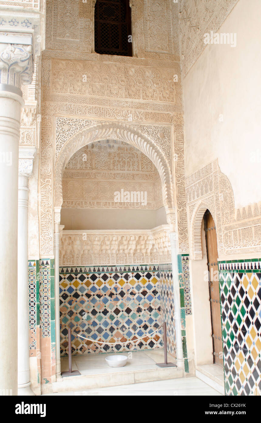 Arabic mosaic tiles hi-res stock photography and images - Alamy