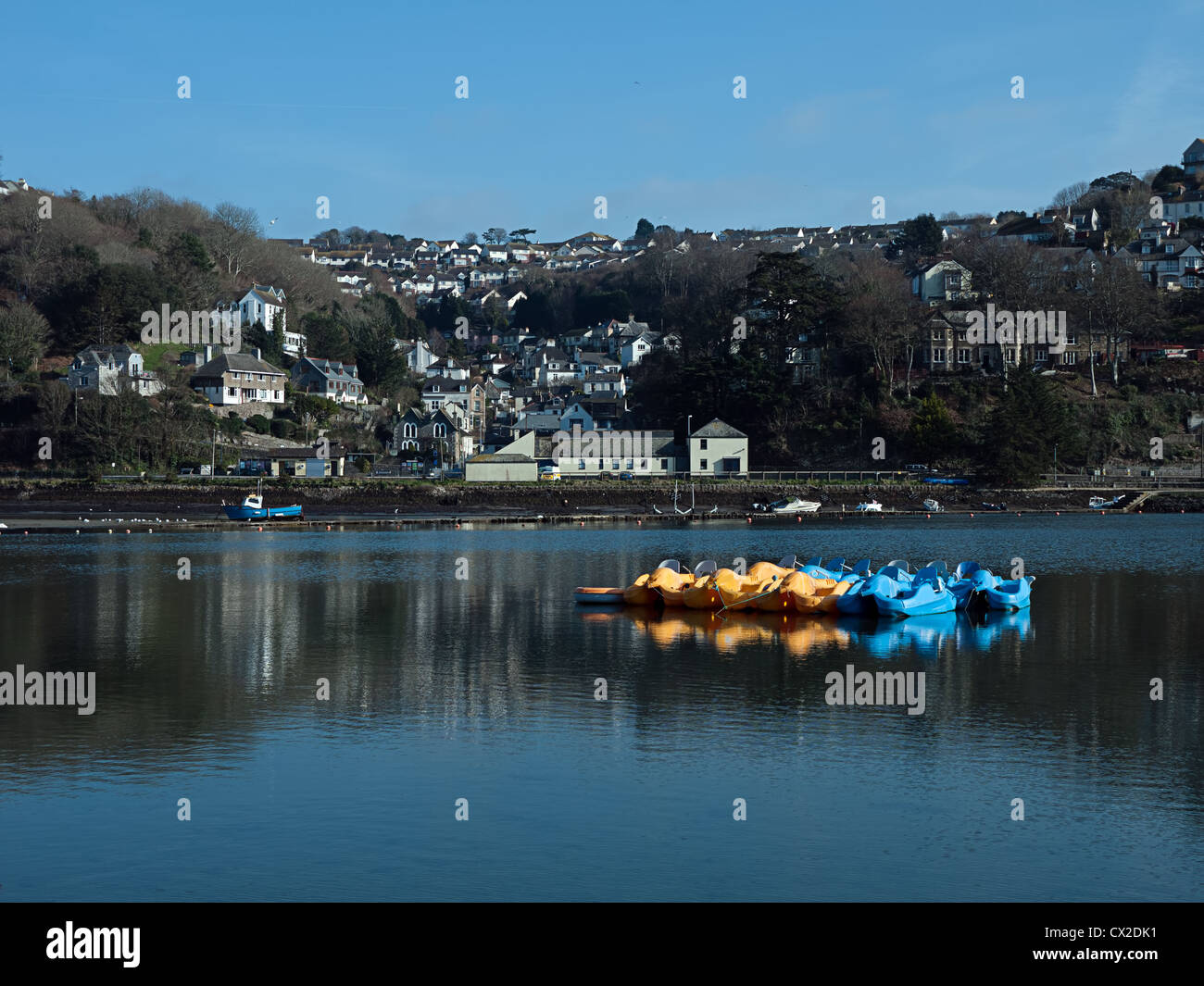 Looe fishing village cornwall hi-res stock photography and images - Alamy