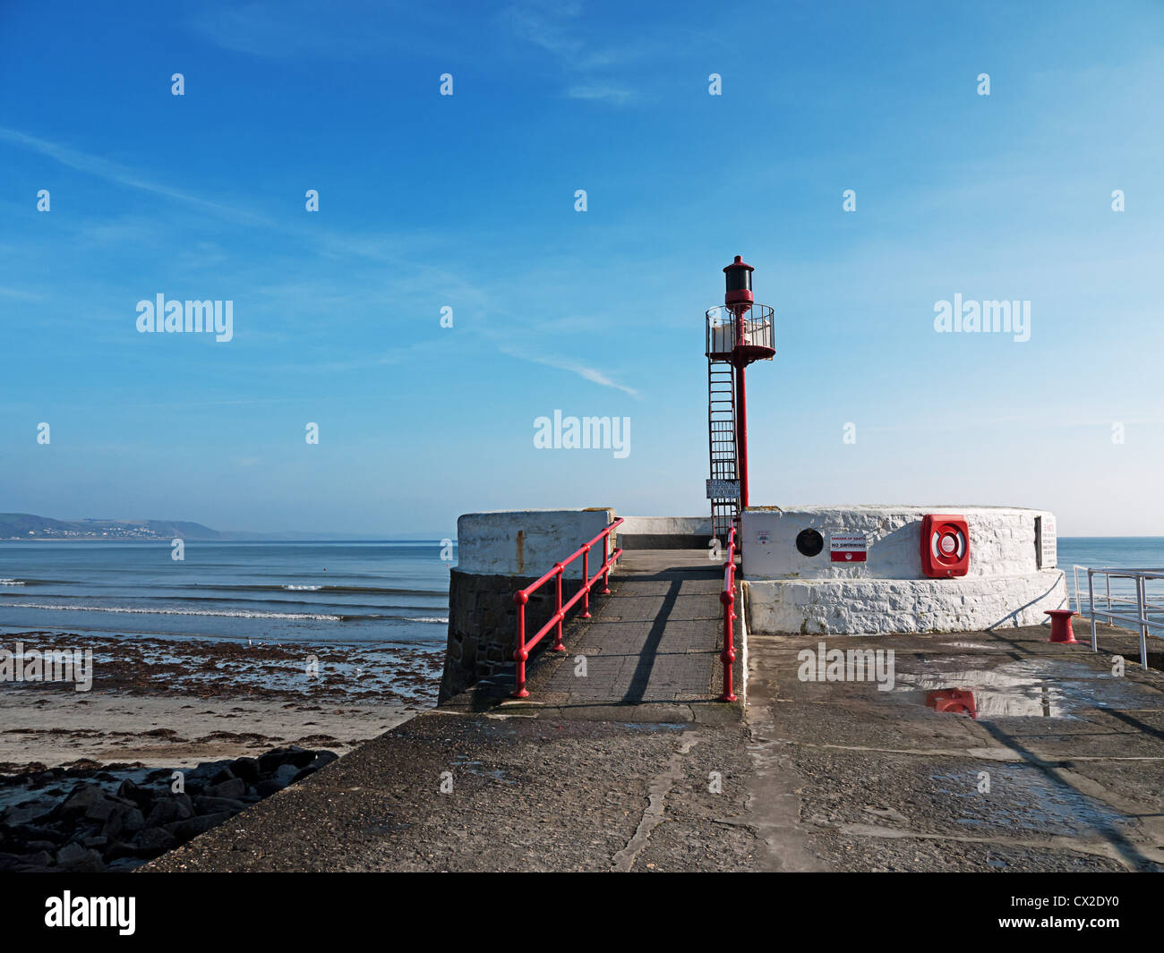 The banjo pier, Looe, Cornwall - UK Stock Photo - Alamy