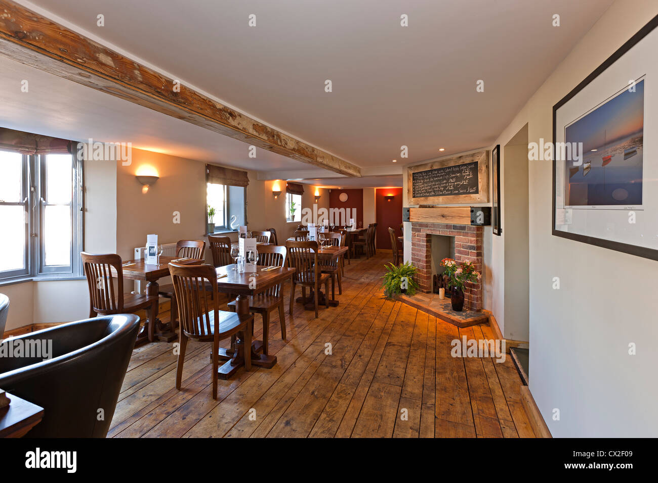 Country pub interior hi-res stock photography and images - Alamy