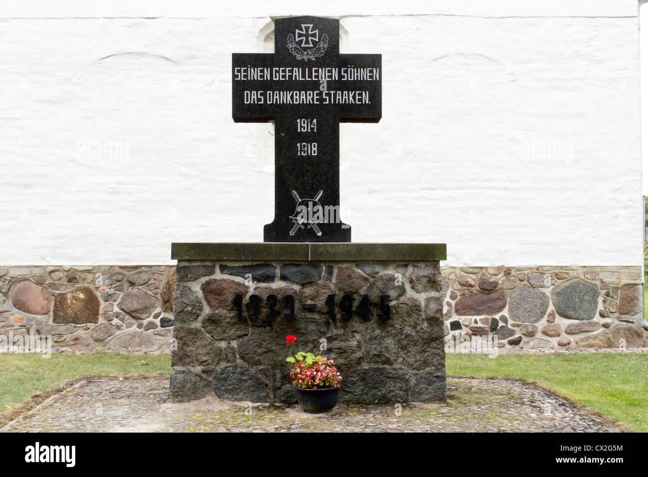 World war 1 memorial wall hi-res stock photography and images - Alamy