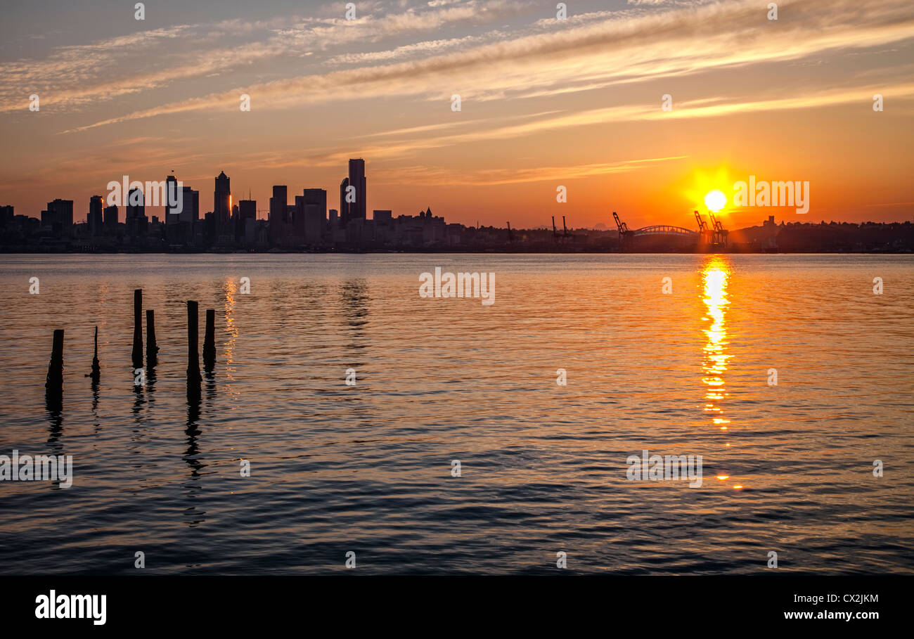 Seattle sunrise hi-res stock photography and images - Alamy