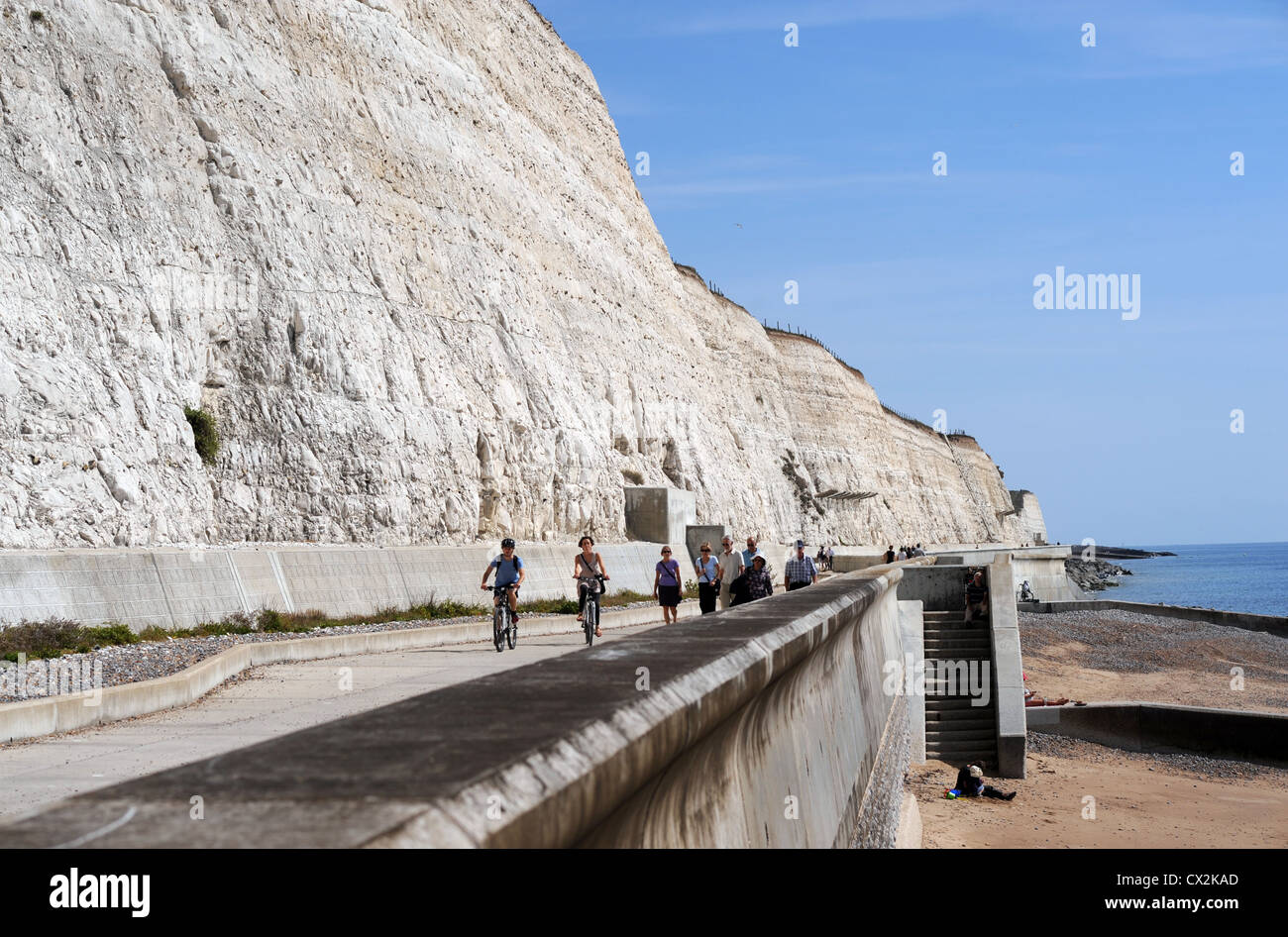 Walk from brighton to rottingdean hi-res stock photography and images ...