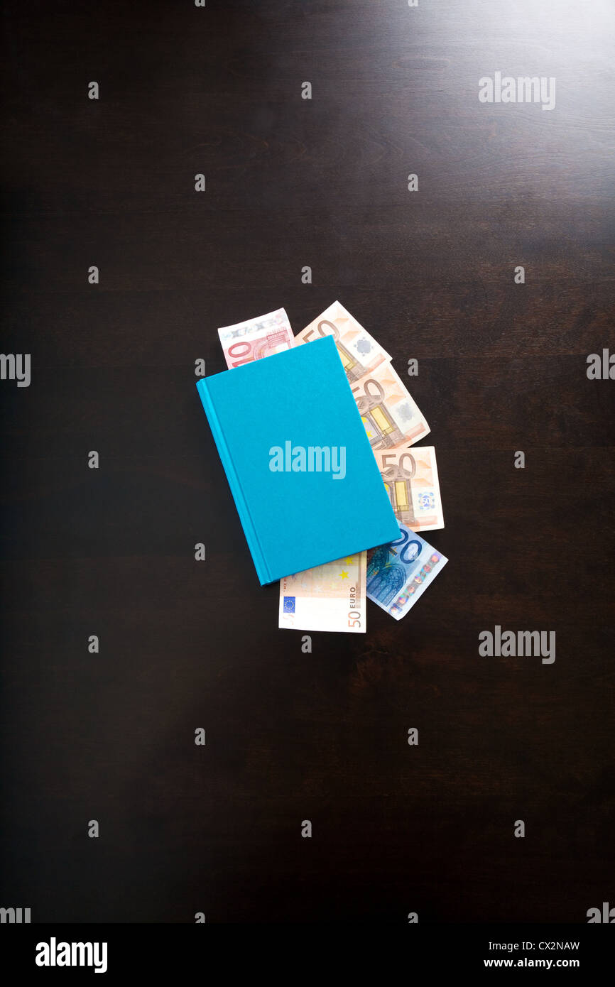 Savings book euro bills hi-res stock photography and images - Alamy