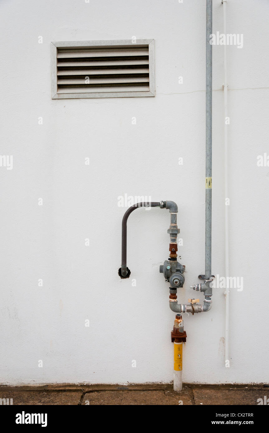 Exterior pipework hi-res stock photography and images - Alamy