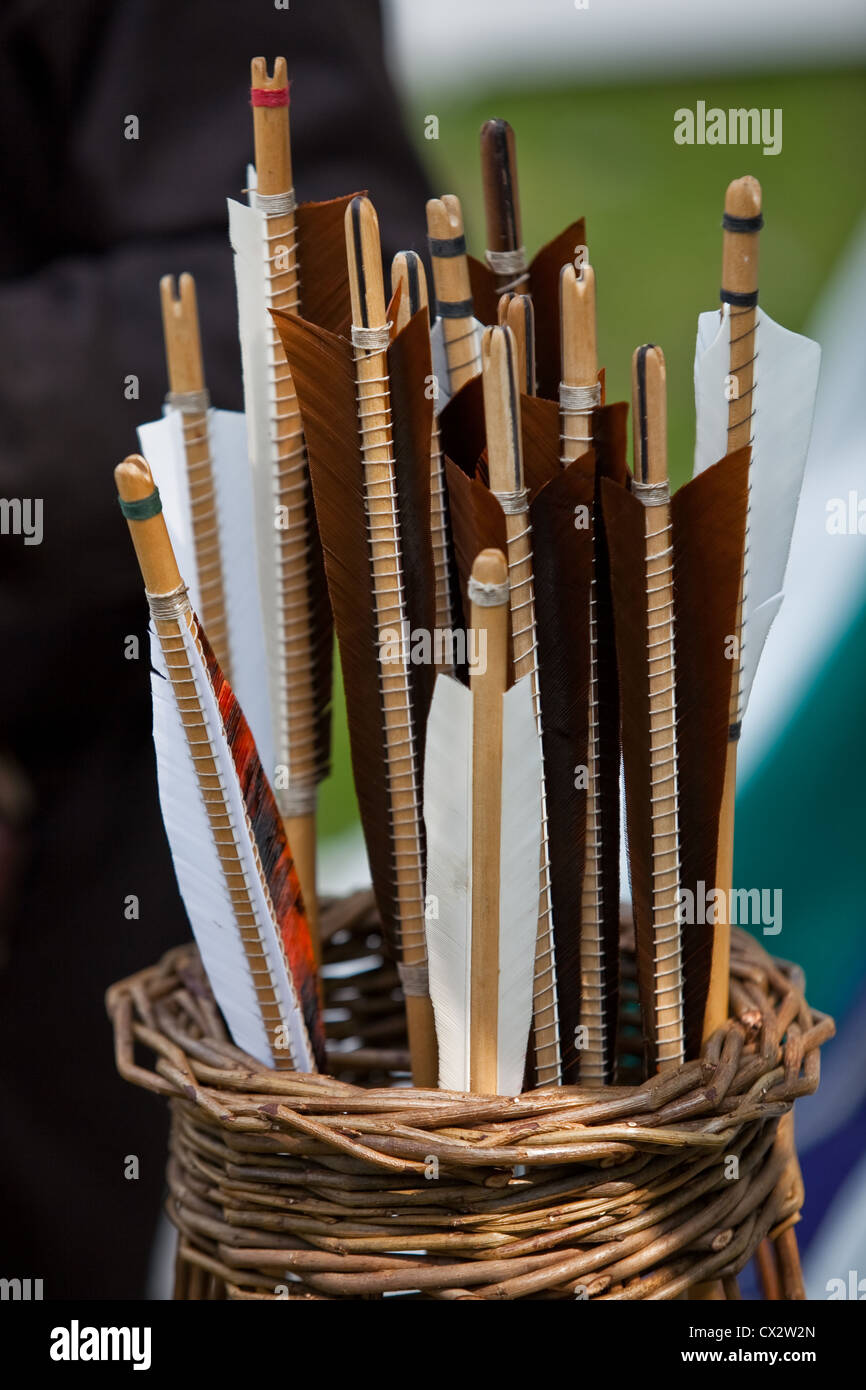 Ancient quiver arrow hi-res stock photography and images - Alamy
