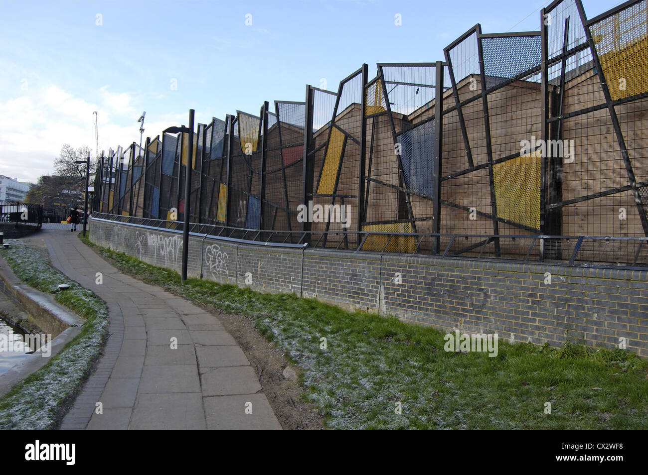Canal path at Camden Lock in London, England Stock Photo - Alamy