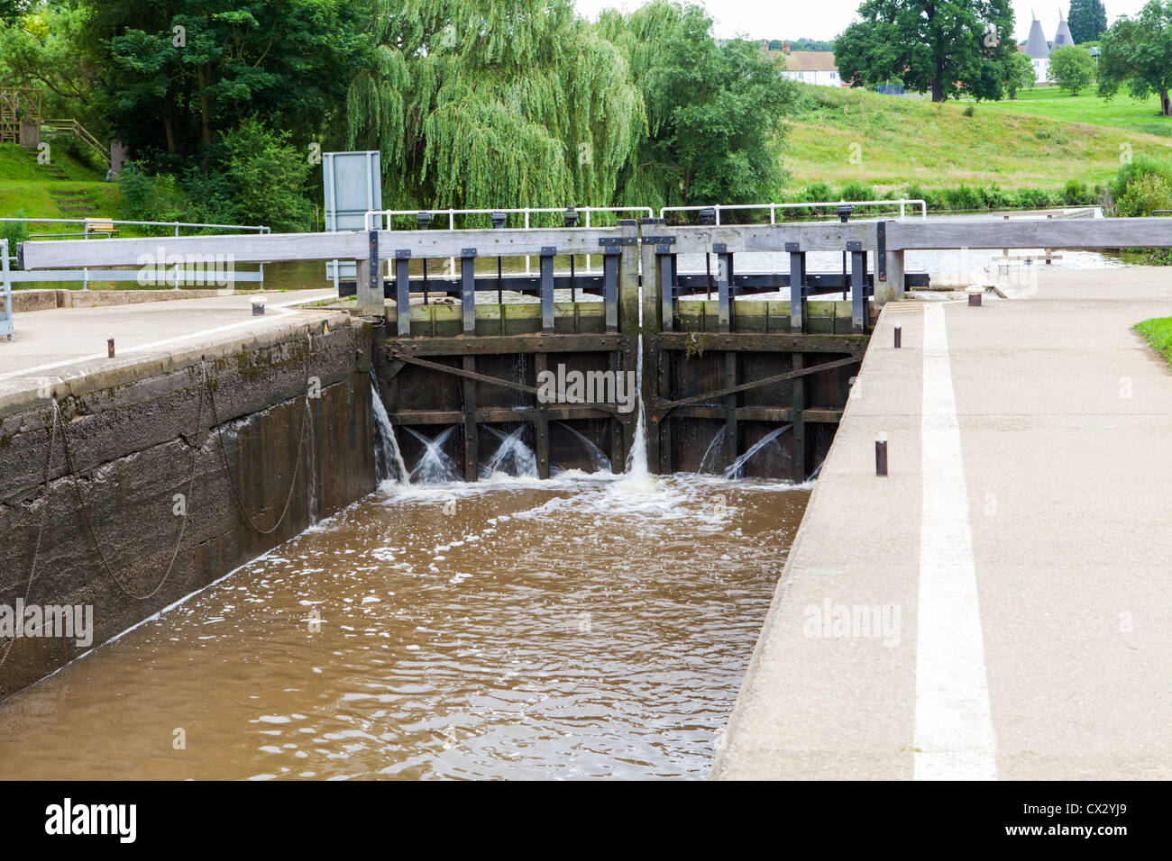 Teston lock hi-res stock photography and images - Alamy