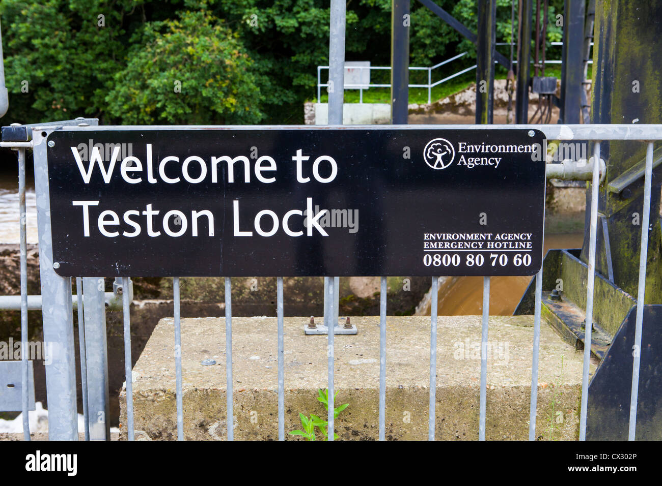 Welcome to Teston Lock Sign Stock Photo - Alamy