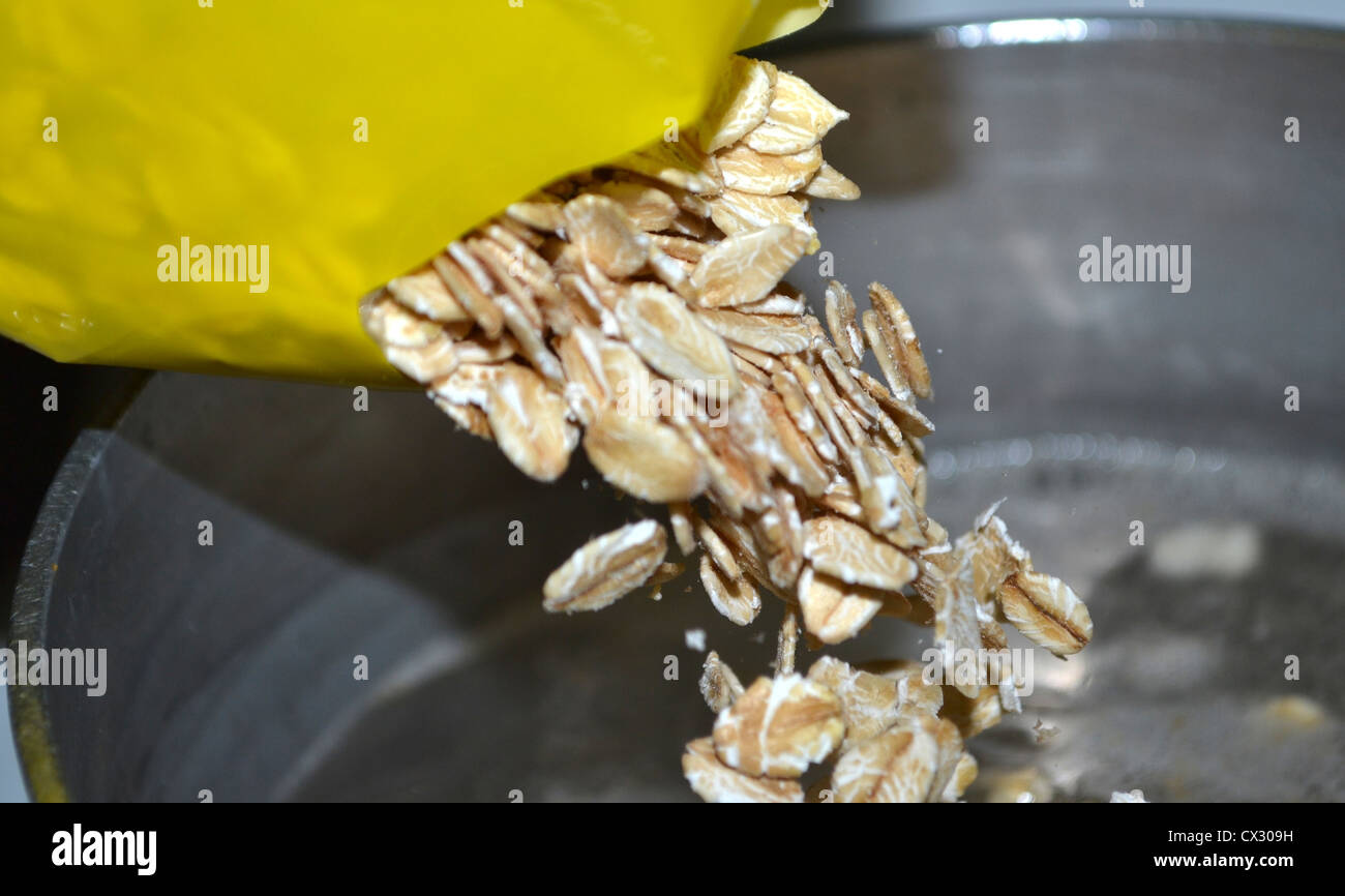 Porridge Saucepan High Resolution Stock Photography and Images - Alamy