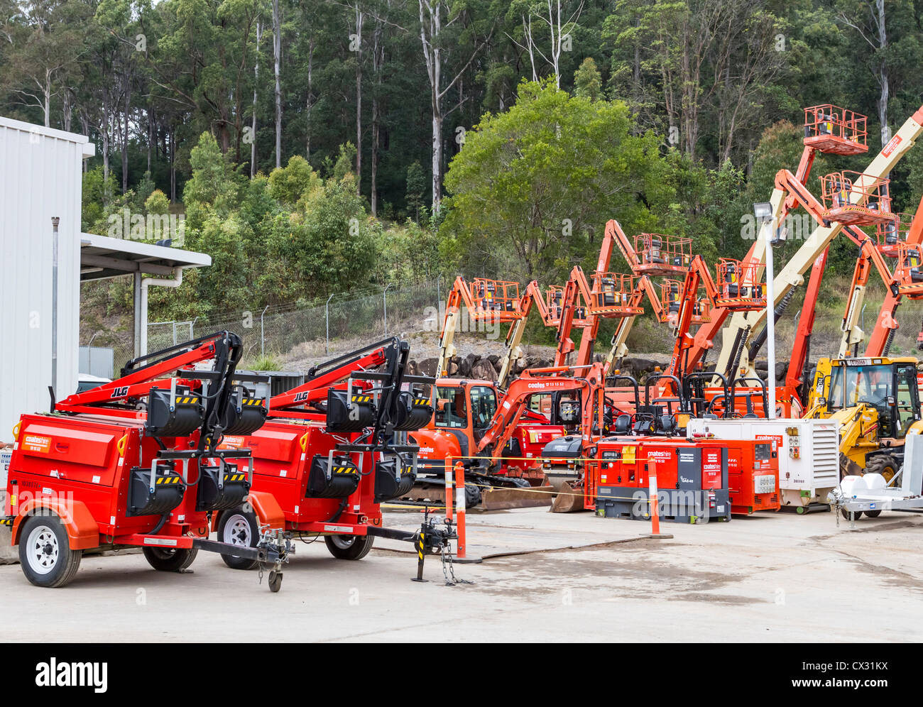 Cherry picker pickers hi-res stock photography and images - Alamy