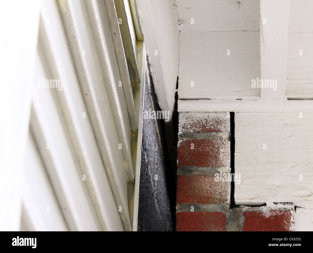 Neighboring buildings hi-res stock photography and images - Alamy