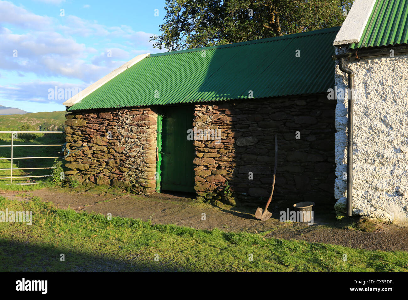 Irish vernacular architecture hi-res stock photography and images - Alamy