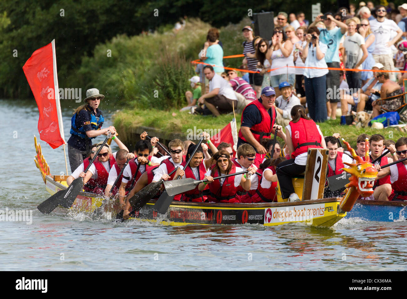Dragon boat race abingdon hi-res stock photography and images - Alamy