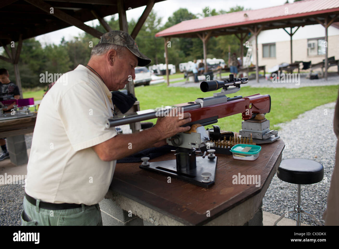 Custom made guns hi-res stock photography and images - Alamy