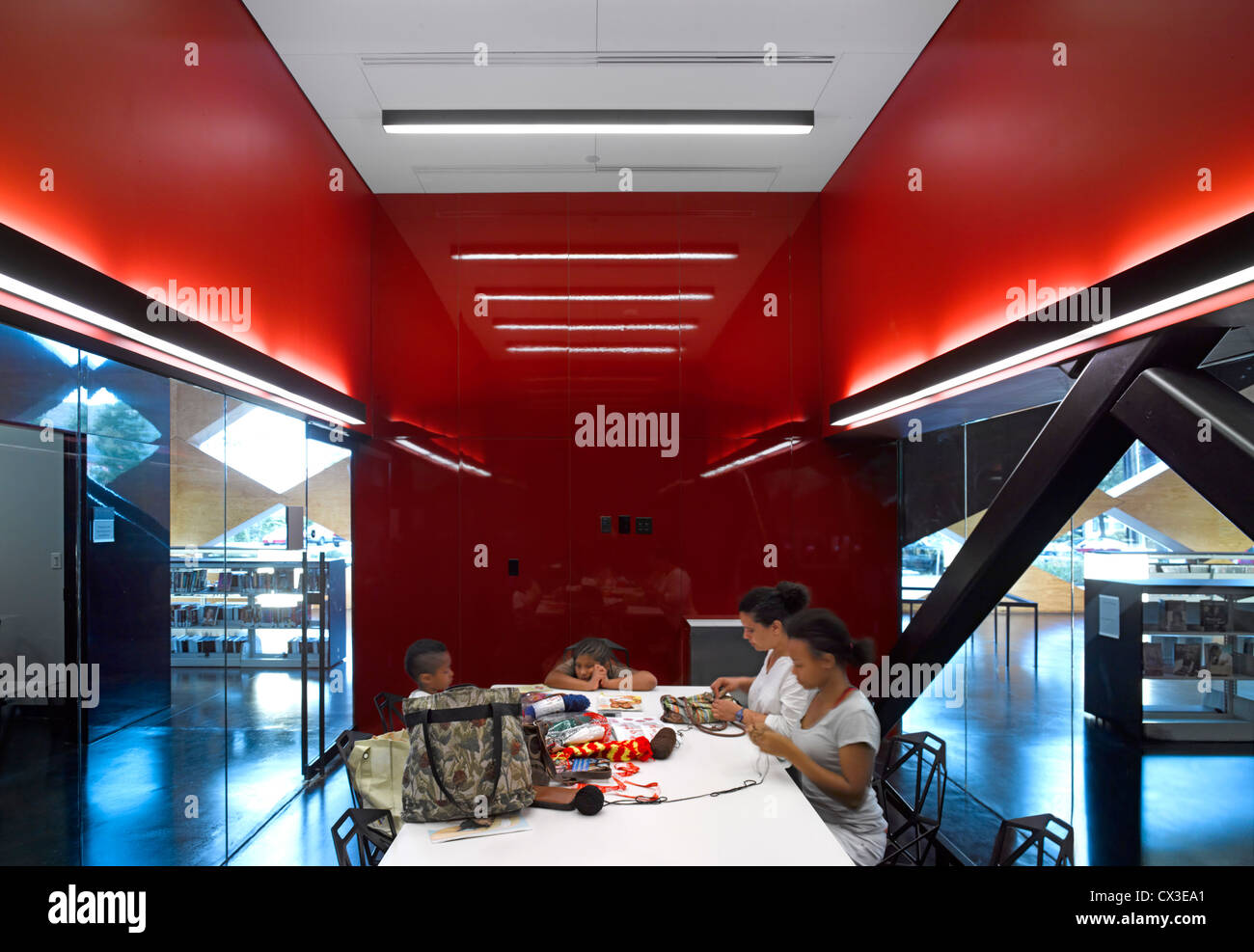 Lower class area hi-res stock photography and images - Alamy