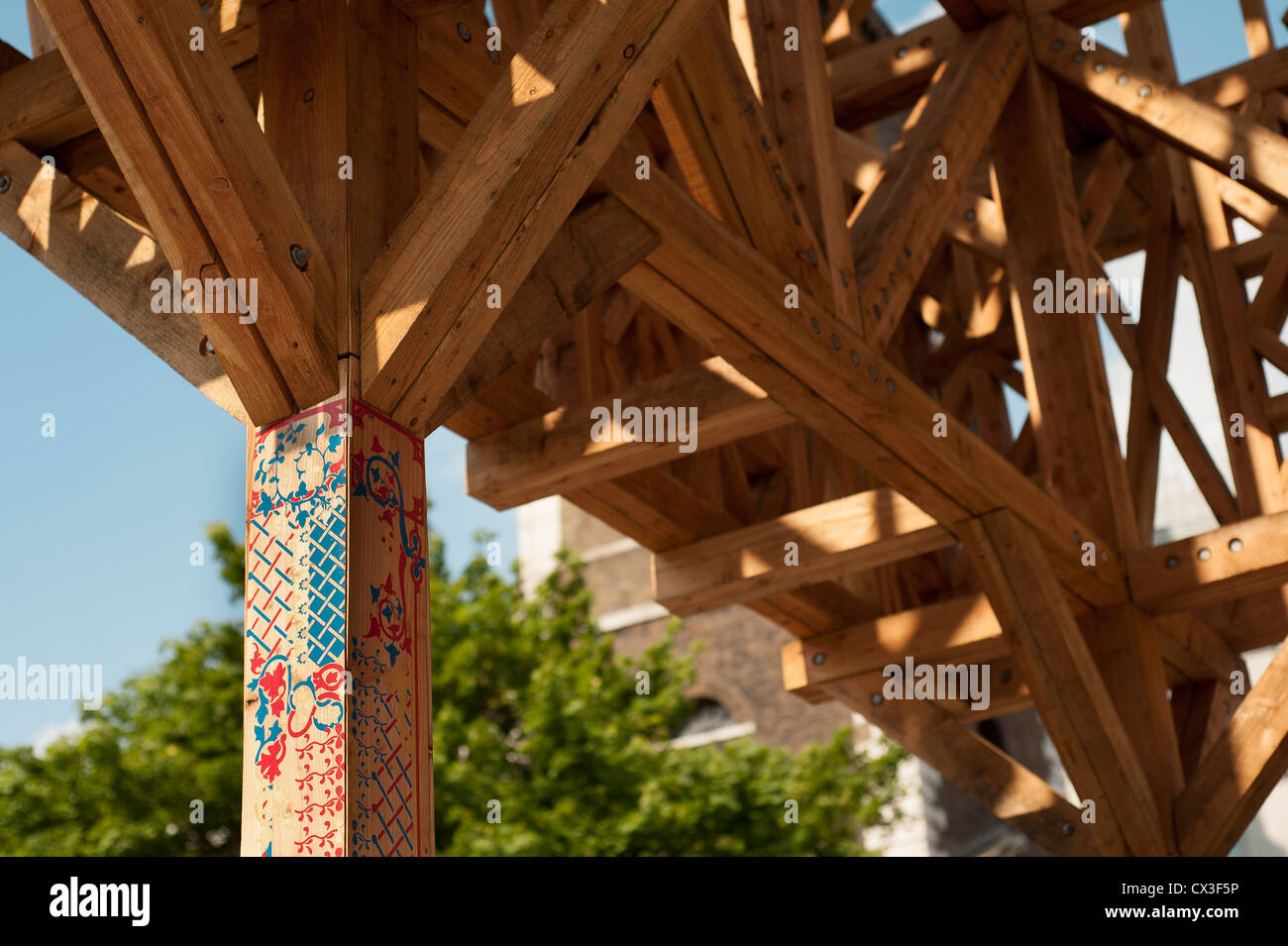 Weaving beams hi-res stock photography and images - Alamy