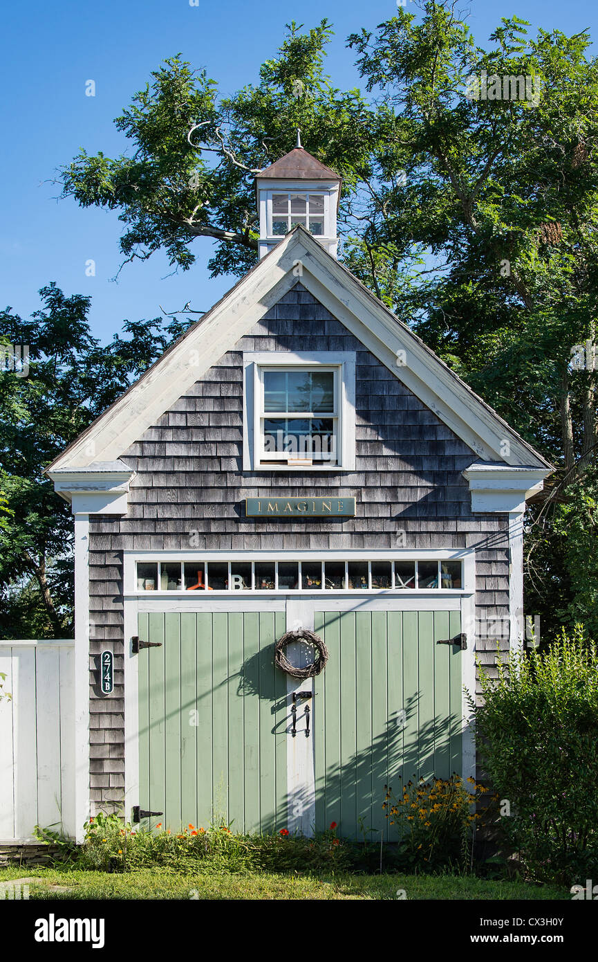 Converted Cottage High Resolution Stock Photography and Images - Alamy