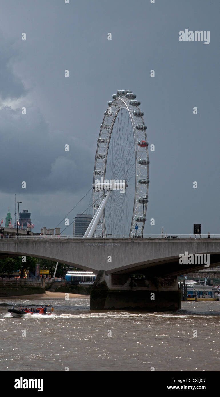 london eye and waterloo bridge london england Stock Photo - Alamy