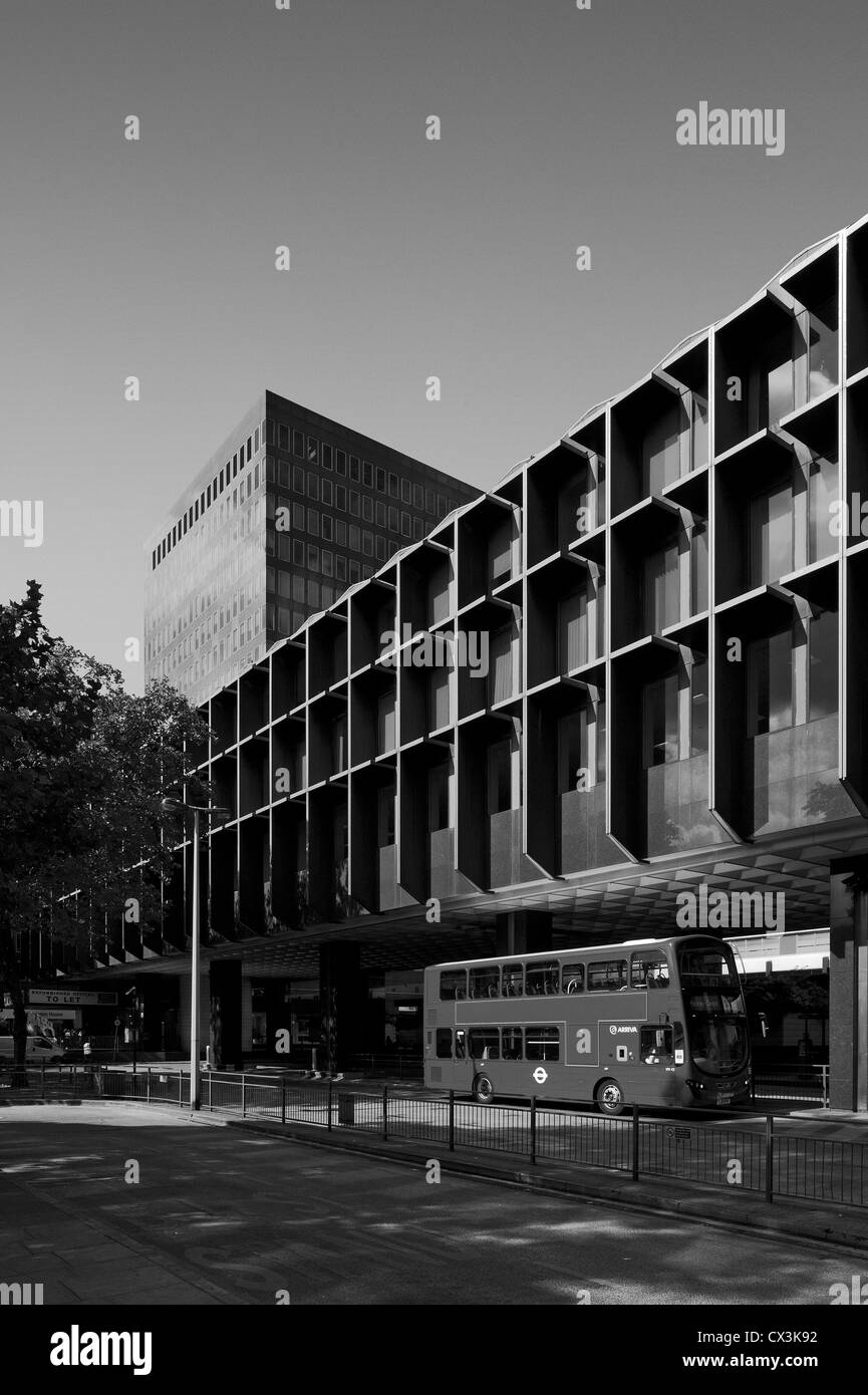 Euston Station, London, United Kingdom. Architect: Richard Seifert ...