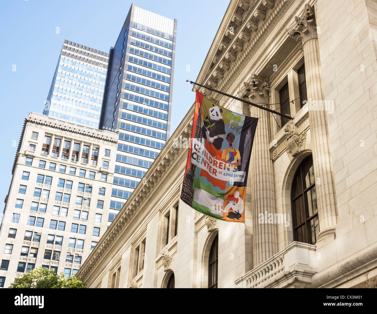 42nd street library hi-res stock photography and images - Alamy